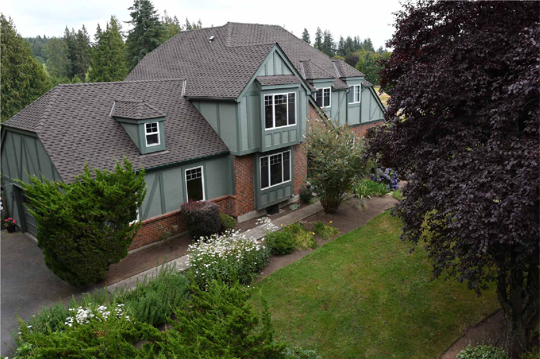 Paramount Advantage® Oakwood | PABCO® Roofing Products